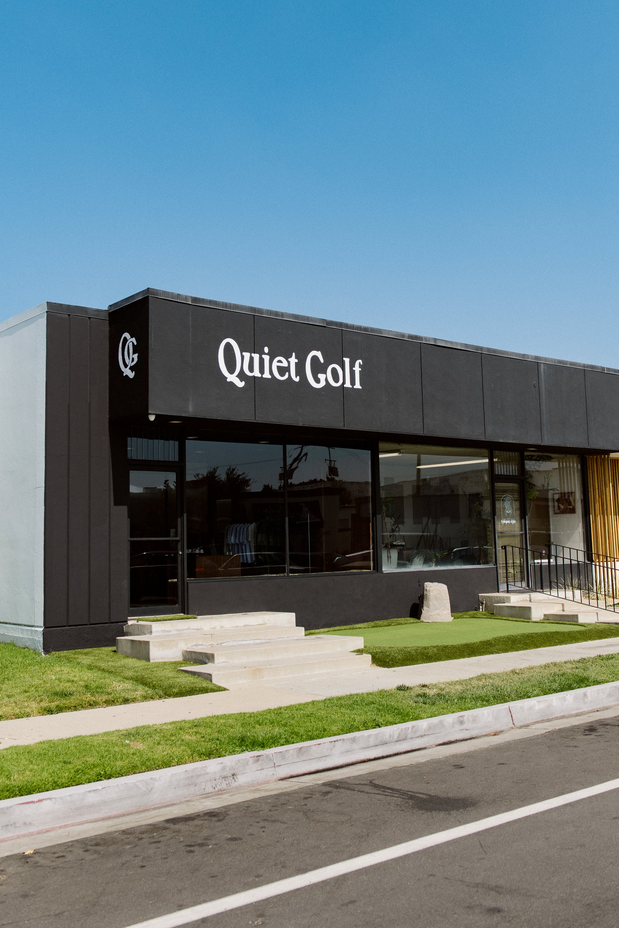 Quiet Golf Pro Shop